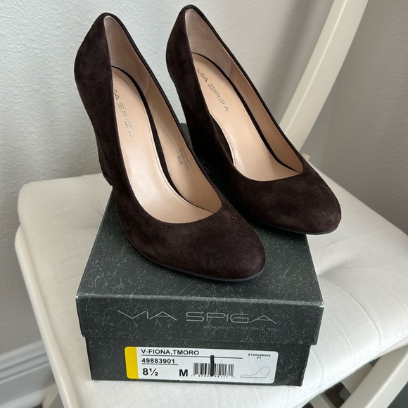 Via Spiga | Shoes | Via Spiga Brown Wedge Suede Heels 85m | Poshmark